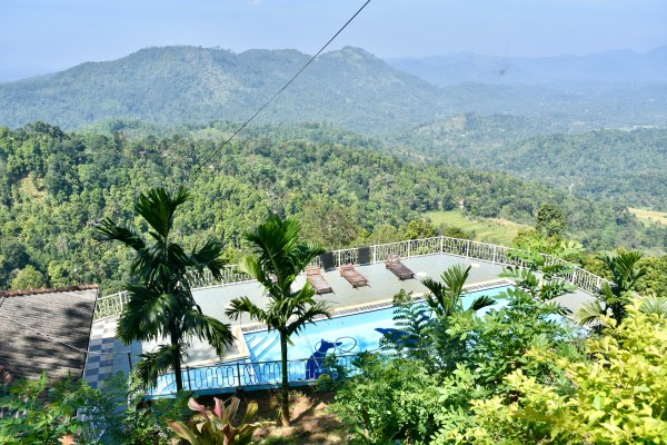 Sri Lanka 2024: Sembuwatte Lake & Hunnas Falls | Bandi's Blog